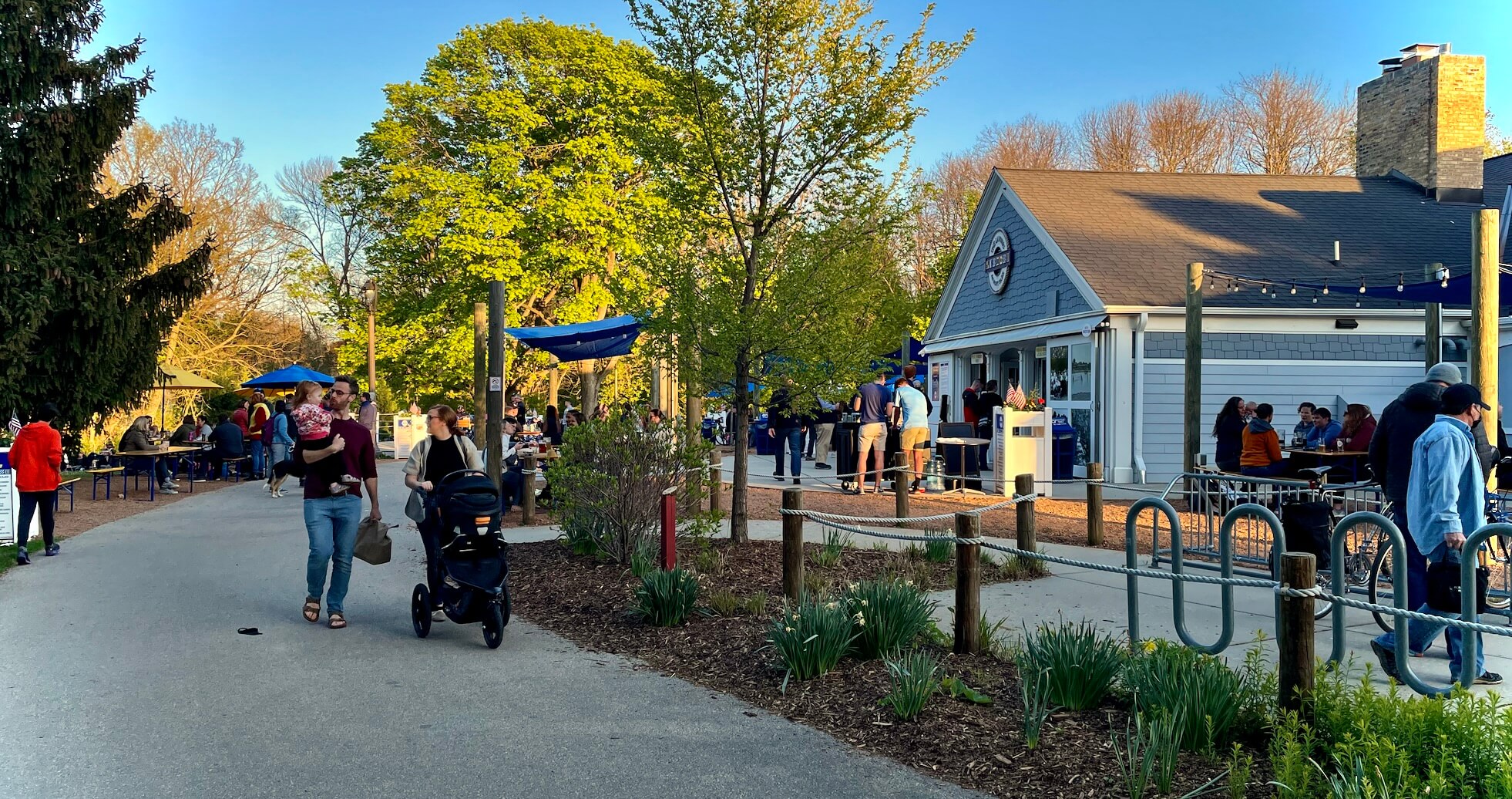 Friends of Hoyt Park & Pool | IT’S THE WAY SUMMER SHOULD BE!